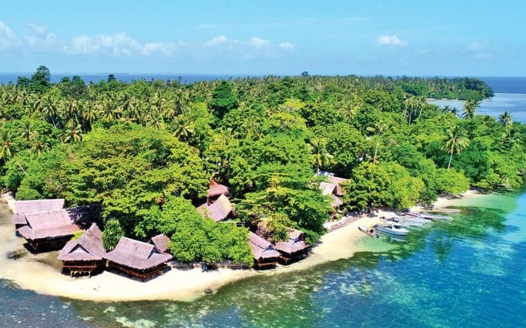 Paradises – Asian & Pacific Resorts